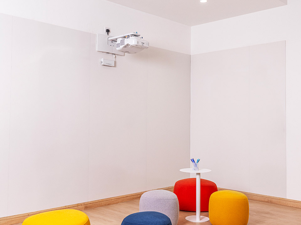 e³ COLLABORATION WALL – Office Furniture Supplier Malaysia – Vinz Office